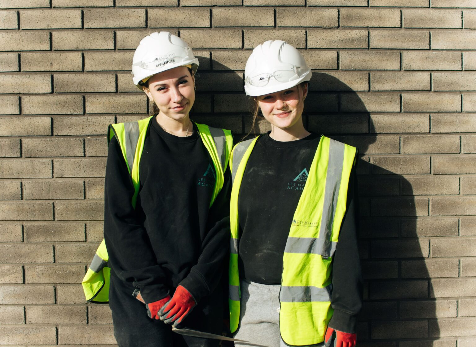 First all-female apprentice team prepare for Forterra bricklaying ...